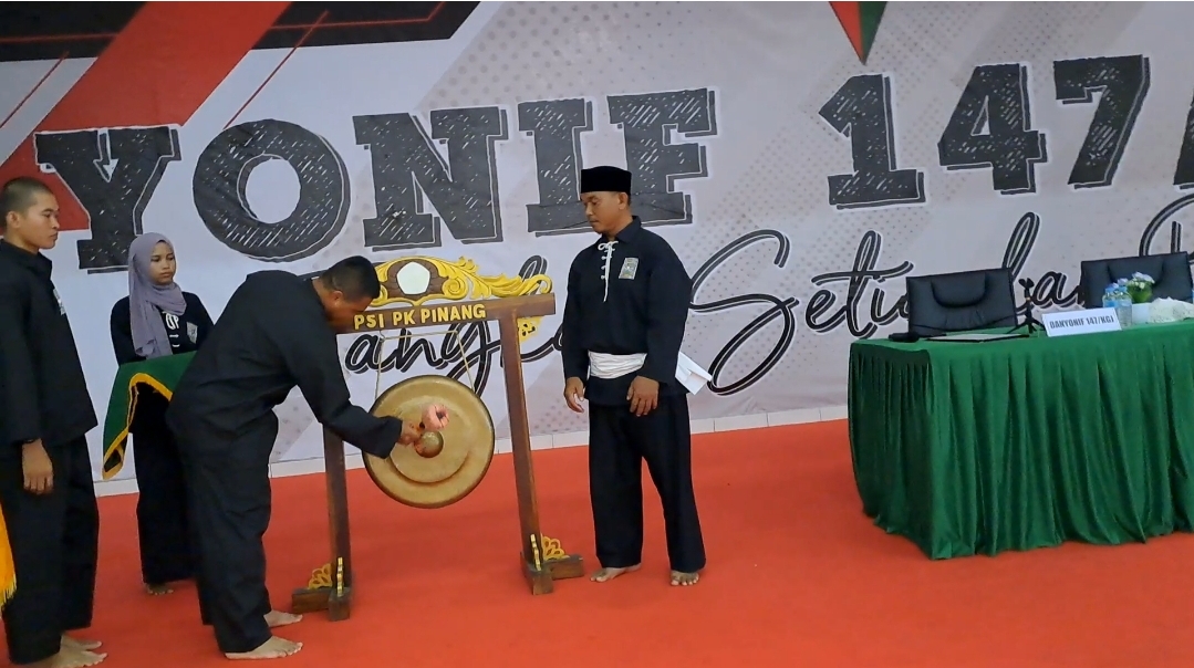 Mayor Infanteri Yokki Firmansyah Resmi Buka Latihan Pencak Silat PSHT ...